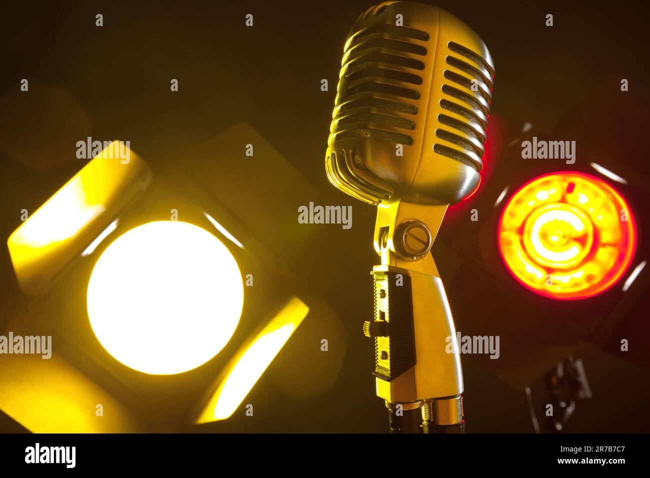 audio microphone retro style Stock Photo - Alamy