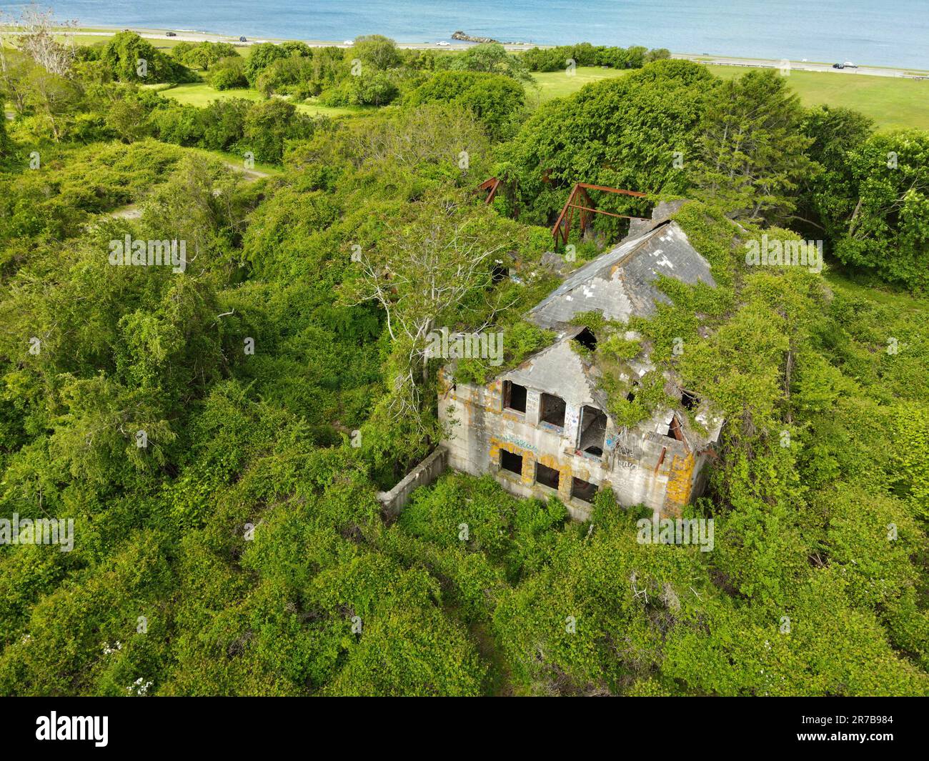 An aerial view of a historic carriage house in Newport, Rhode Island ...