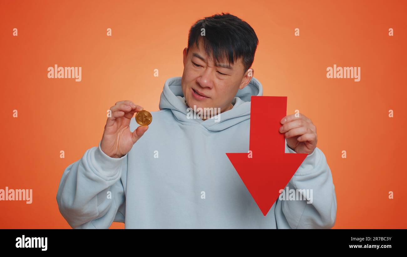 Chinese currency sign arrow hi-res stock photography and images - Alamy