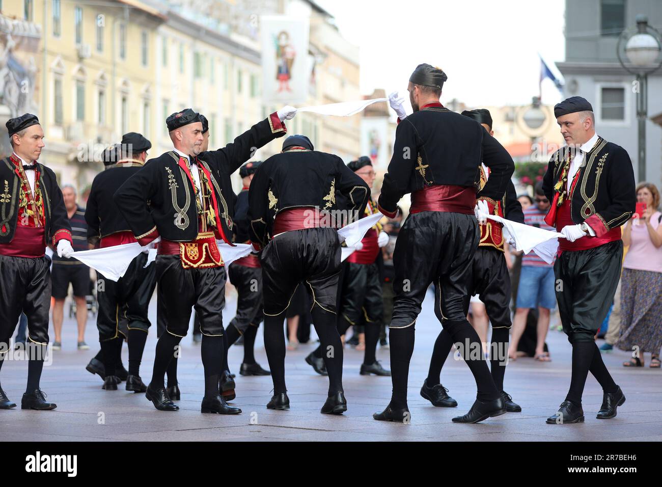 Circle of saint tripun hi-res stock photography and images - Alamy