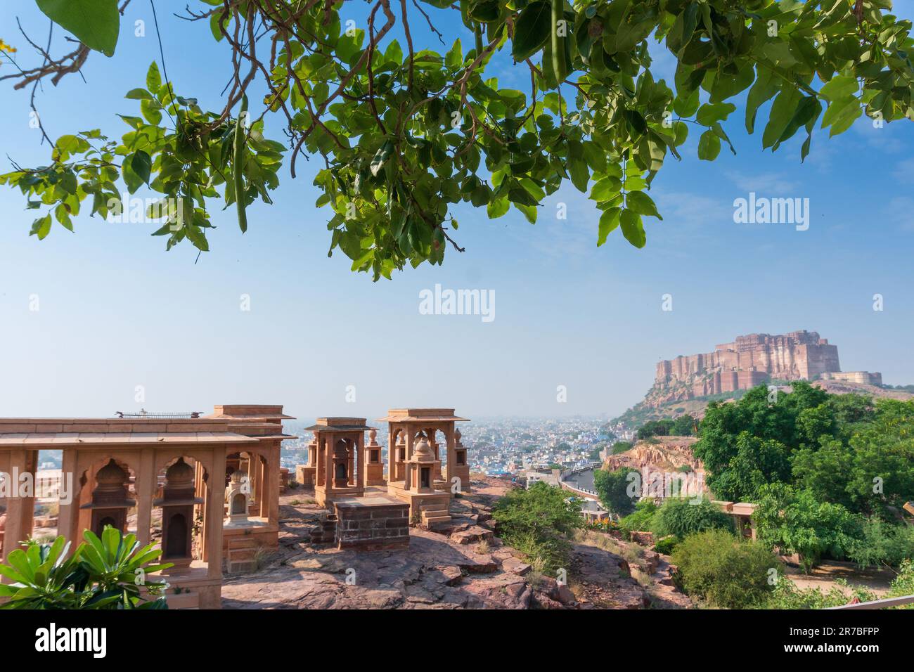 Beautiful decorated garden of Jaswant Thada cenotaph, Jodhpur ...