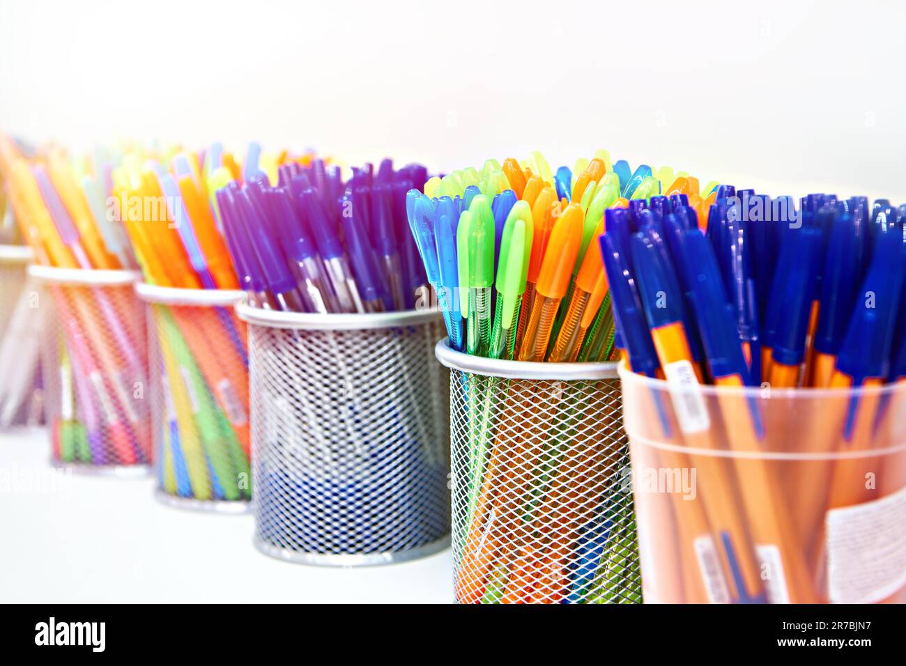 School supplies store hi-res stock photography and images - Alamy