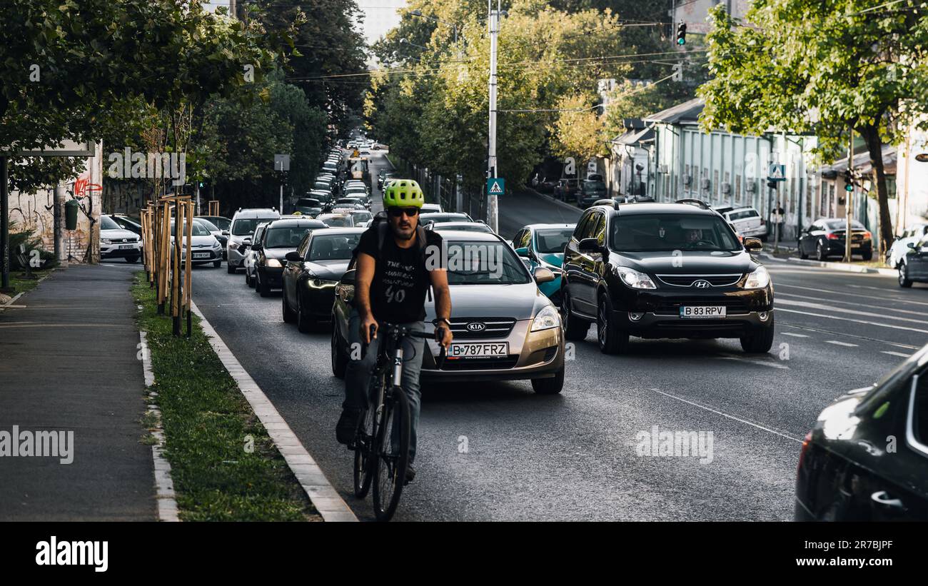 Bumper to Bumper - Urban traffic congestion during peak hour in ...