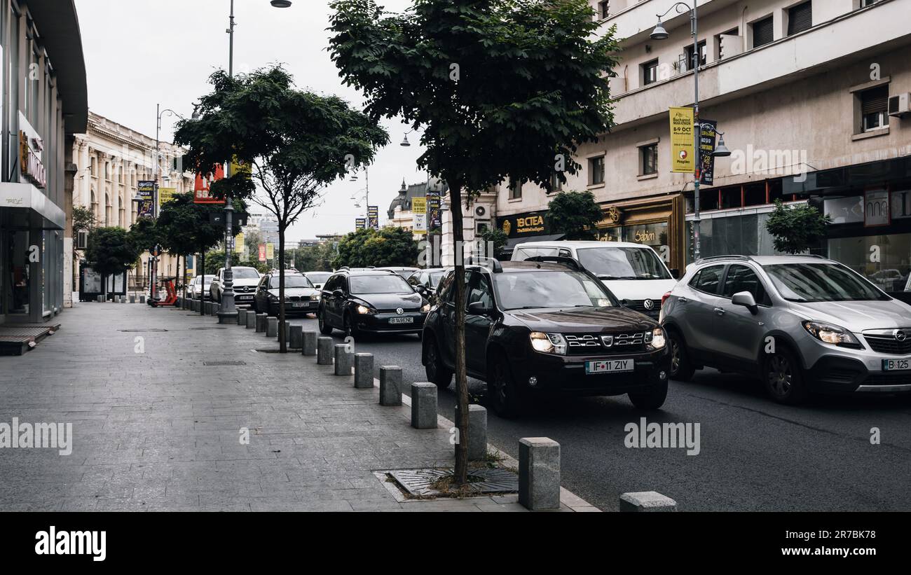 Bumper to Bumper - Urban traffic congestion during peak hour in ...