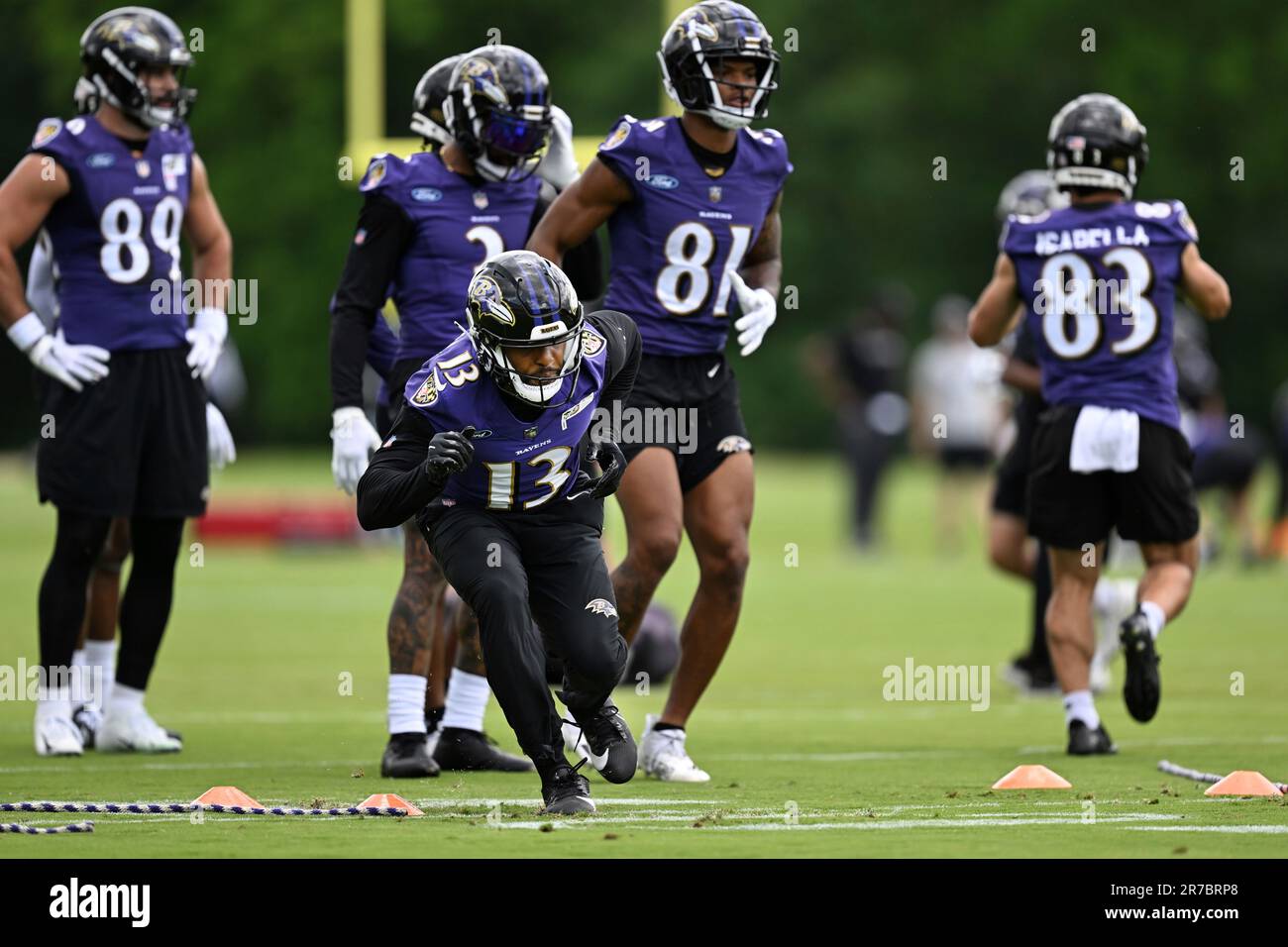 Baltimore Ravens wide receiver Devin Duvernay (13) works out during NFL ...