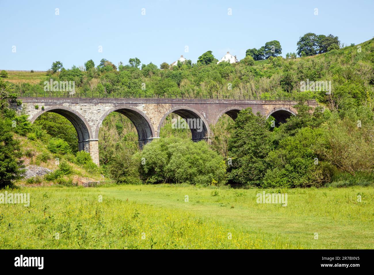 The Derbyshire Dales beauty spot of the Monsall Viaduct at Monsall Head ...