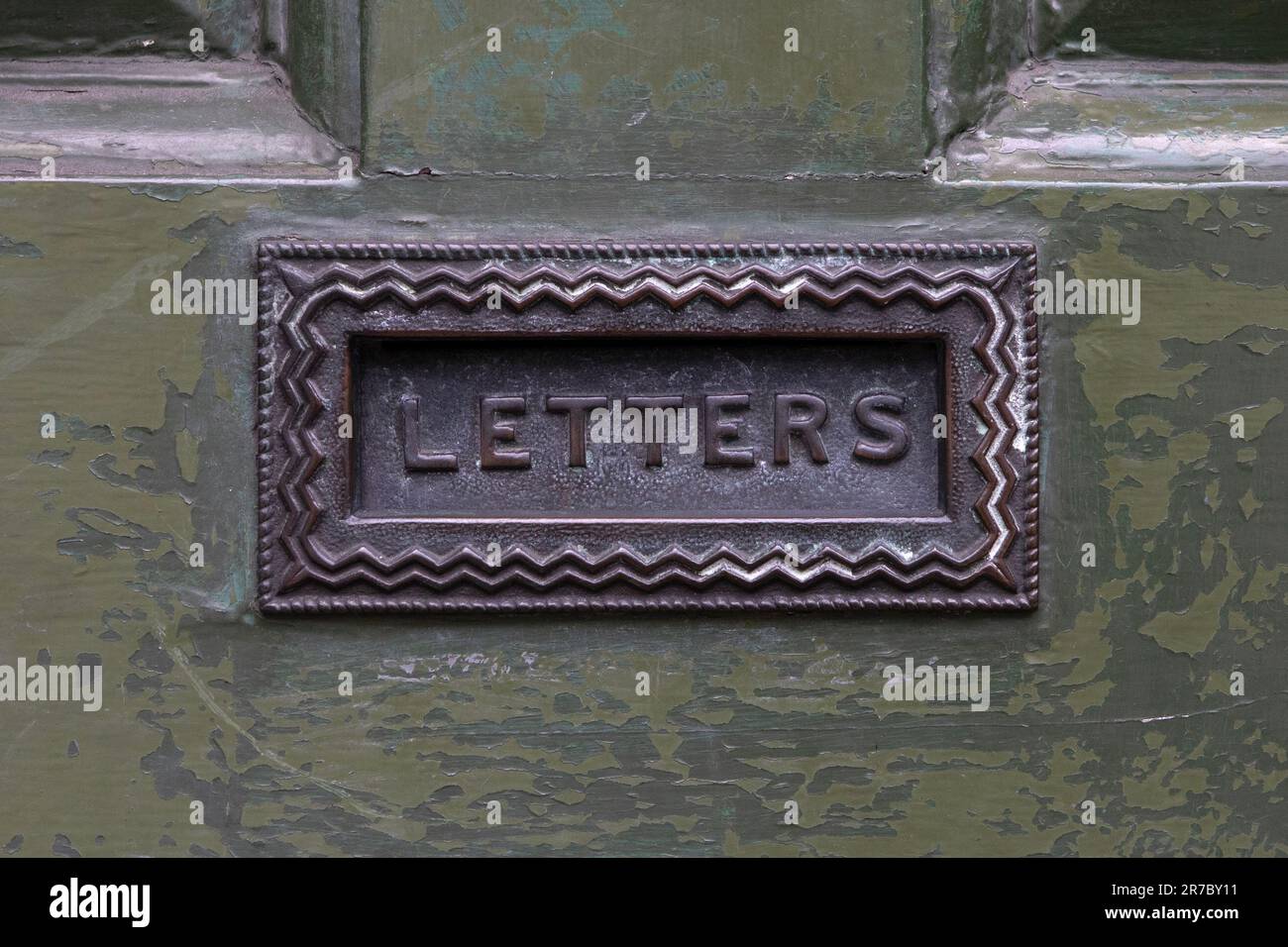 Vintage letterbox hi-res stock photography and images - Alamy