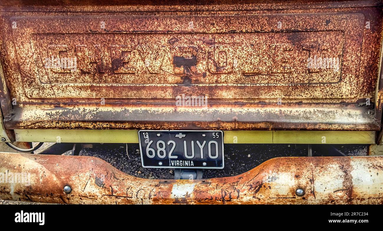 Old rusty chevrolet truck hi-res stock photography and images - Alamy