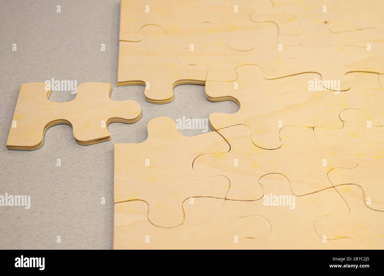 Empty puzzles hi-res stock photography and images - Alamy
