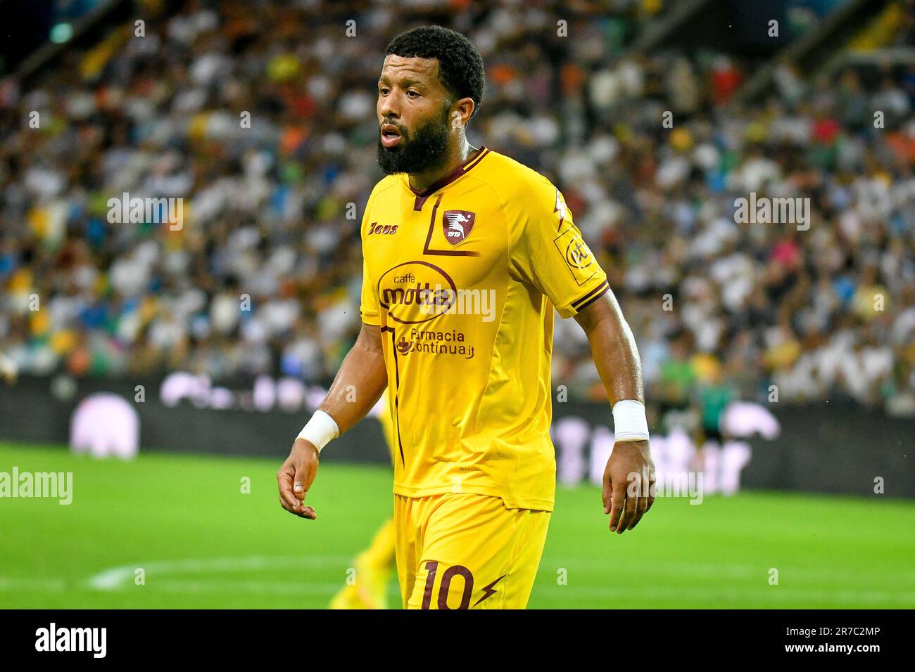 Us salernitana portraits archive hi-res stock photography and images ...