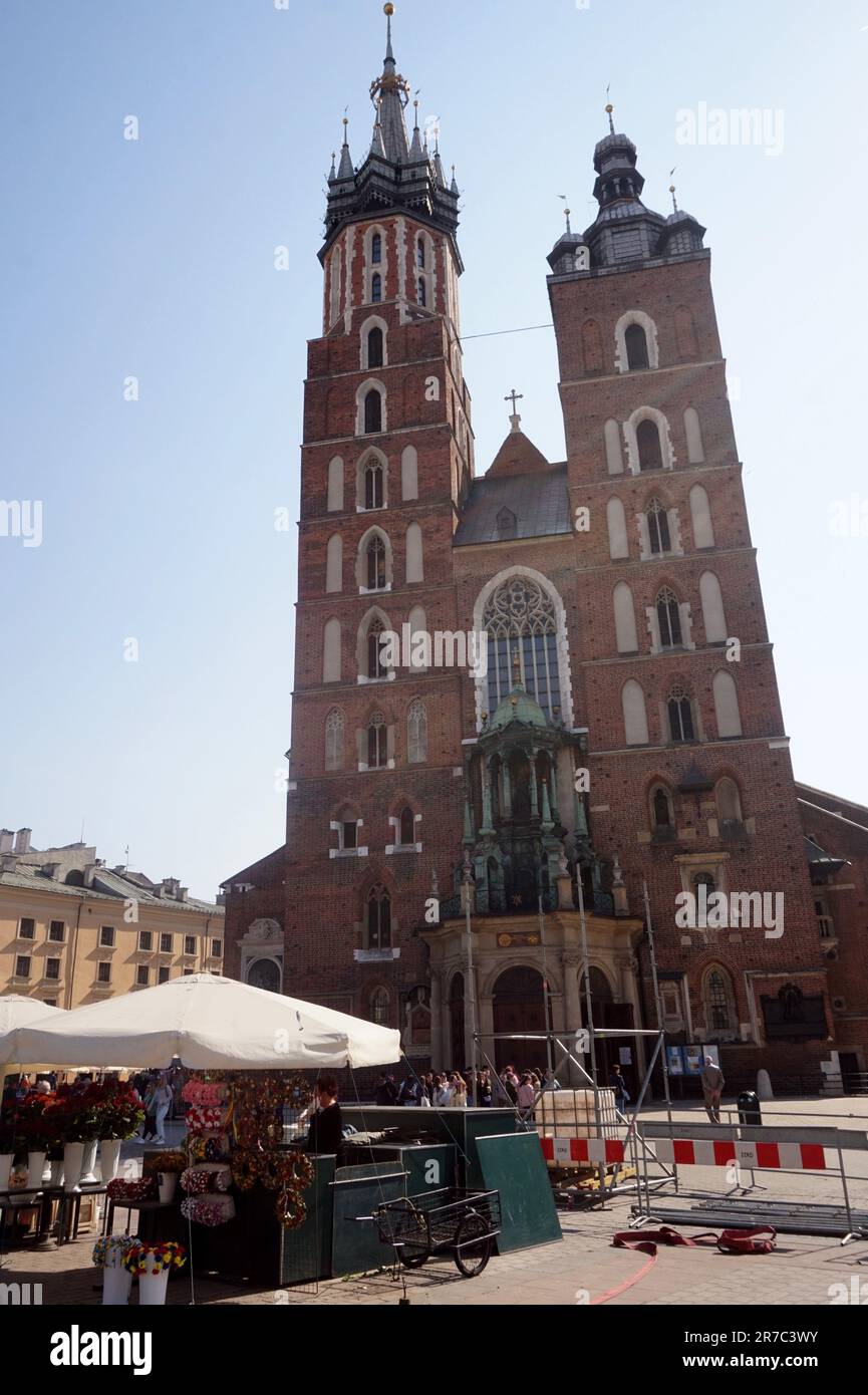 Krakow st marys church bugle hi-res stock photography and images - Alamy