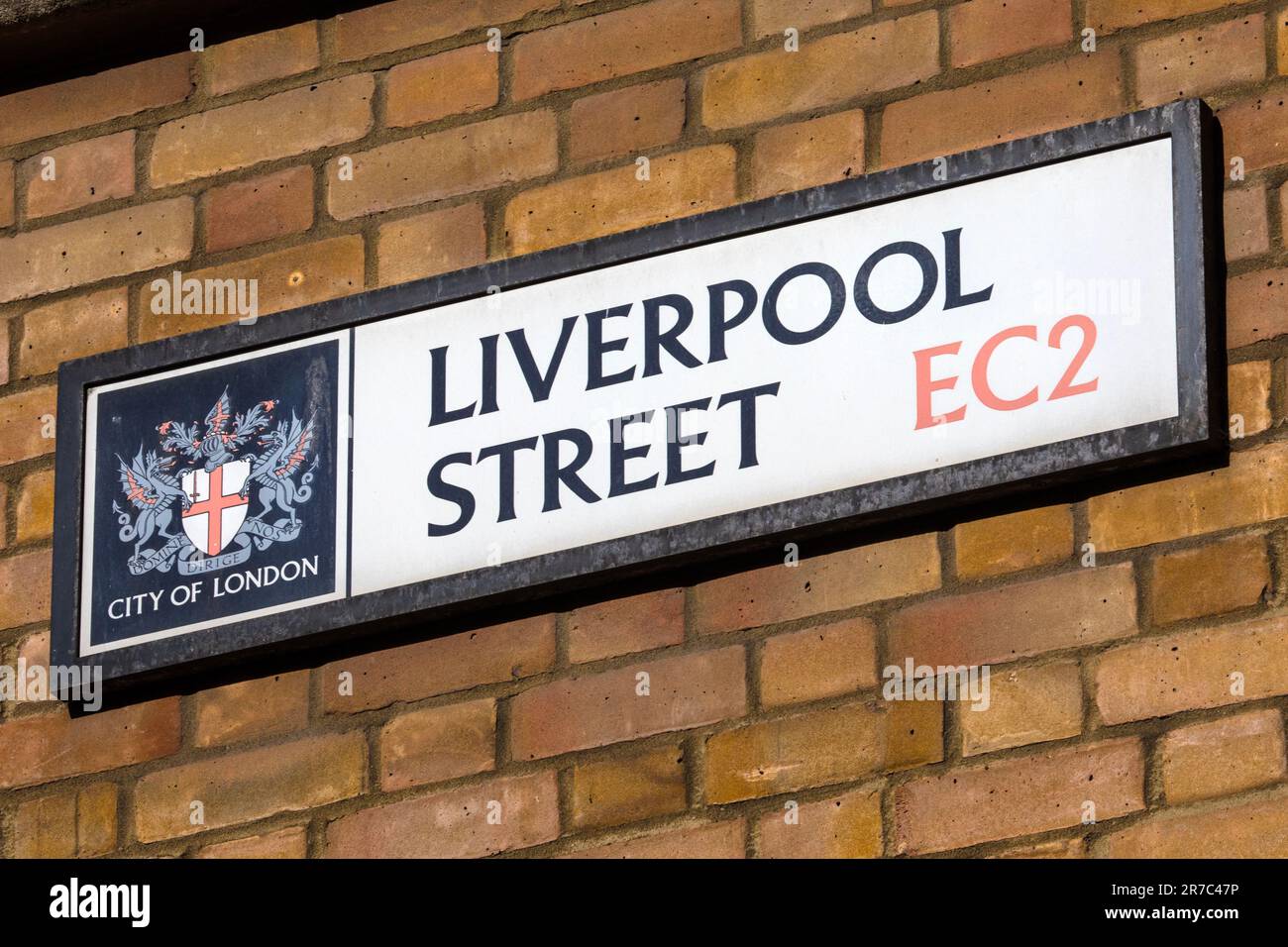 Streetsign in london hi-res stock photography and images - Alamy