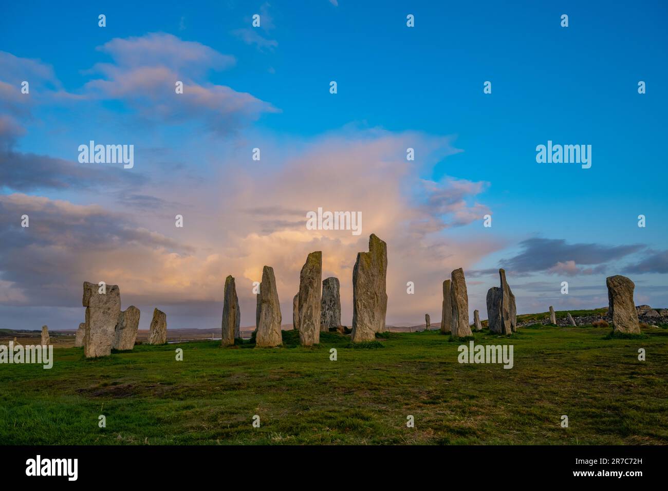 The neolithic stone circle of Callanish (Calanais) Isle of Lewis Stock Photo - Alamy