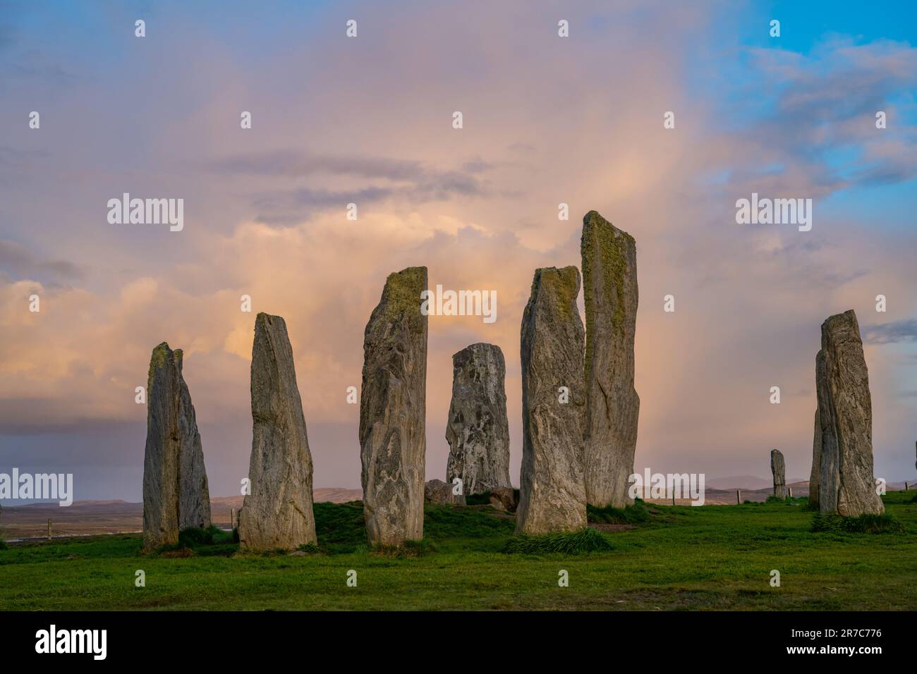 The neolithic stone circle of Callanish (Calanais) Isle of Lewis Stock Photo - Alamy