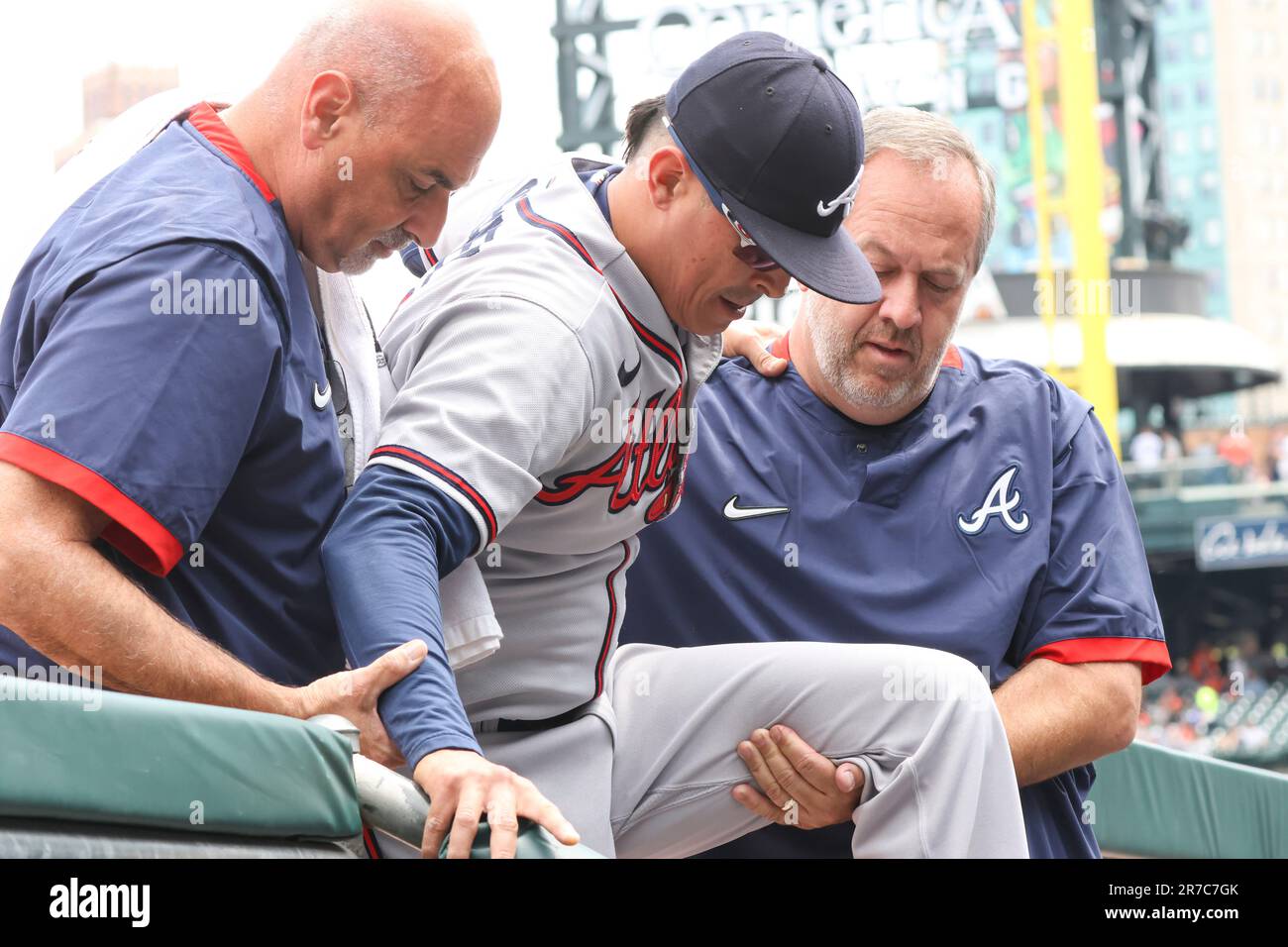 DETROIT, MI - JUNE 14: Atlanta Braves relief pitcher Jesse Chavez (60 ...