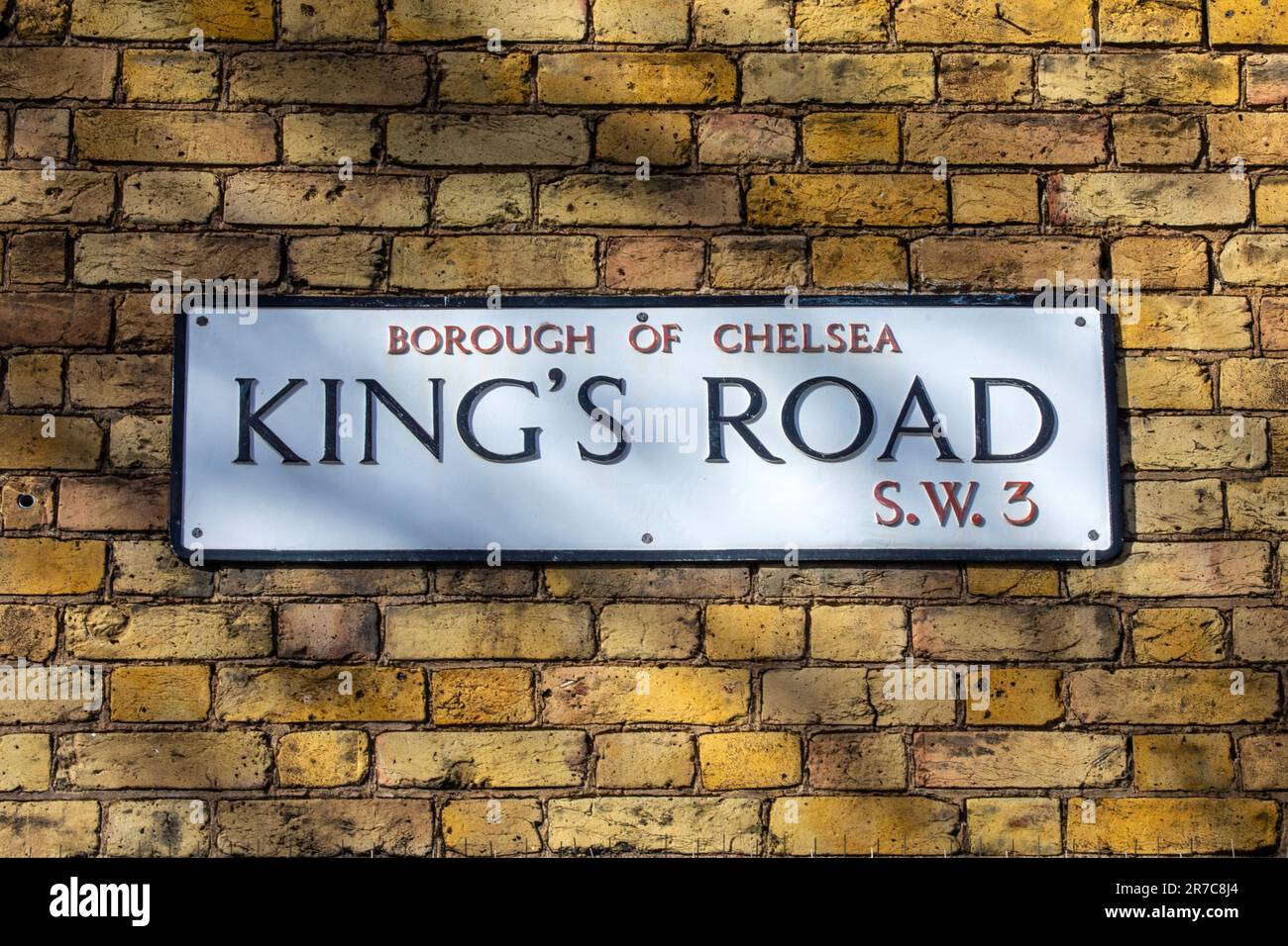 Kings place london signage hi-res stock photography and images - Alamy