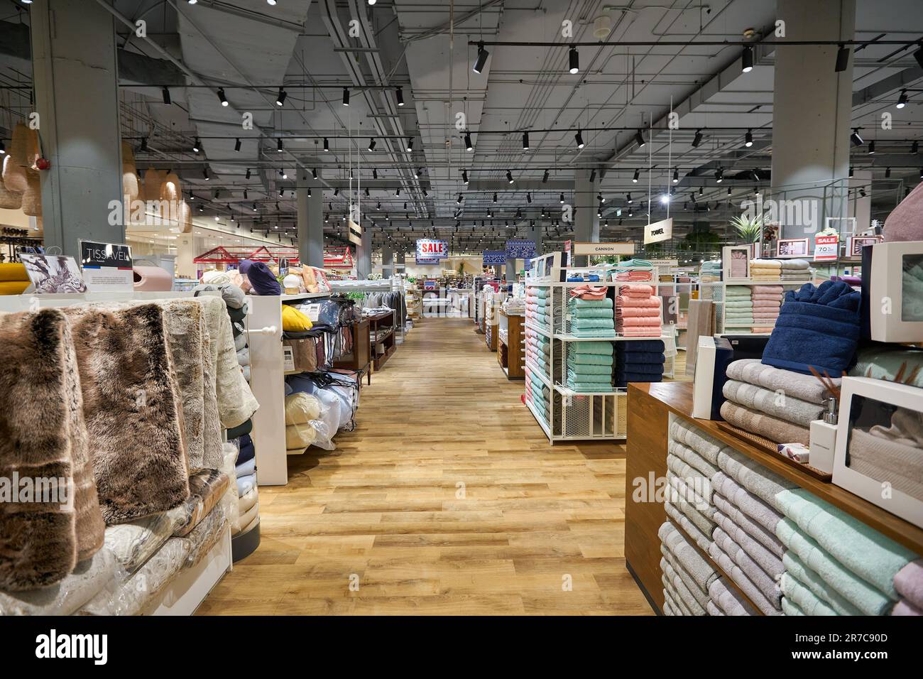 Cannon bangkok in thailand hi-res stock photography and images - Alamy