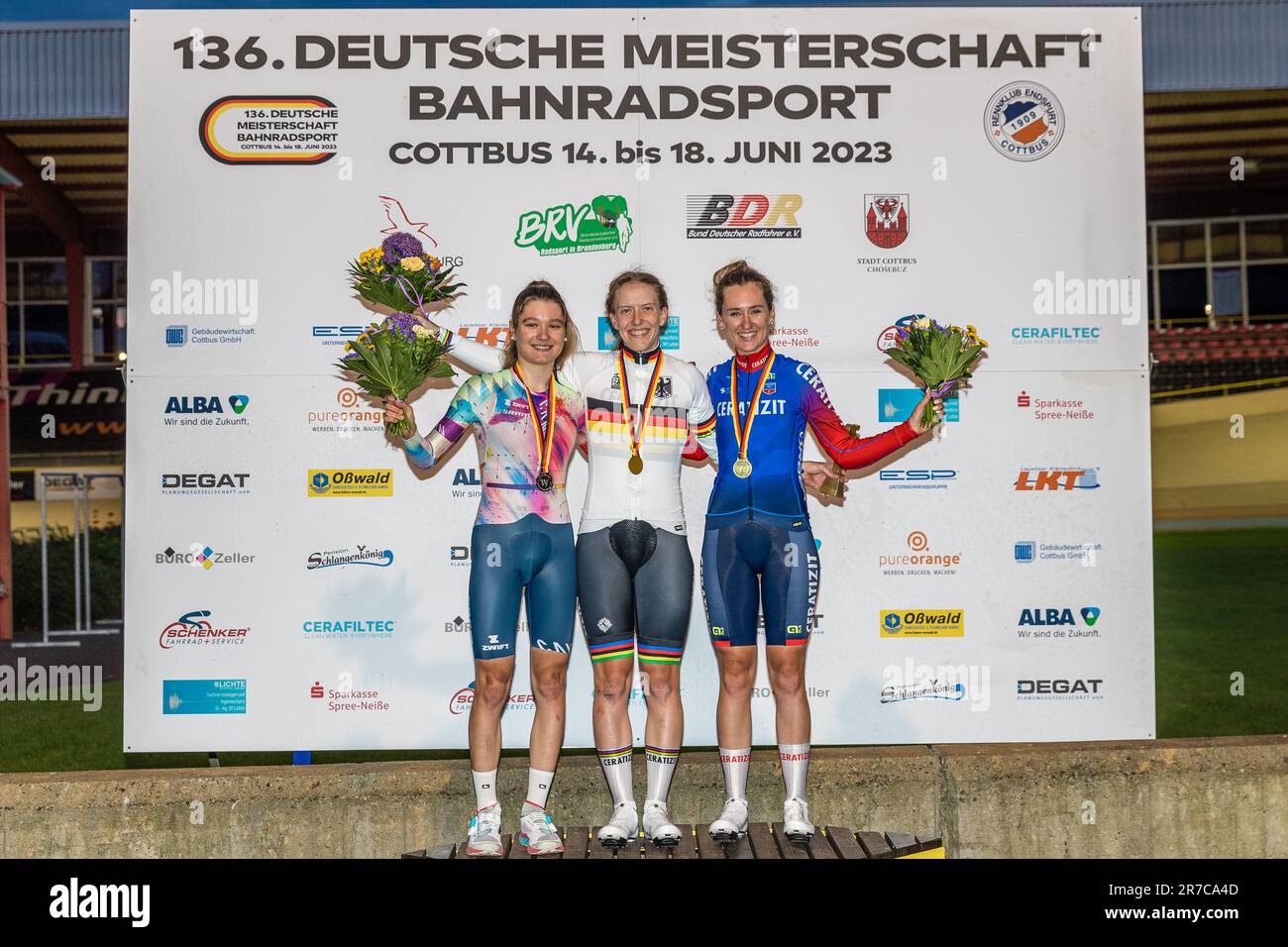 Canyon pursuit bike hi-res stock photography and images - Alamy