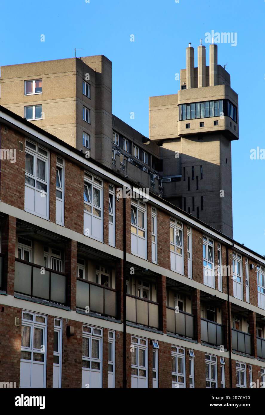 Brutalist architecture concrete brutalism hi-res stock photography and ...