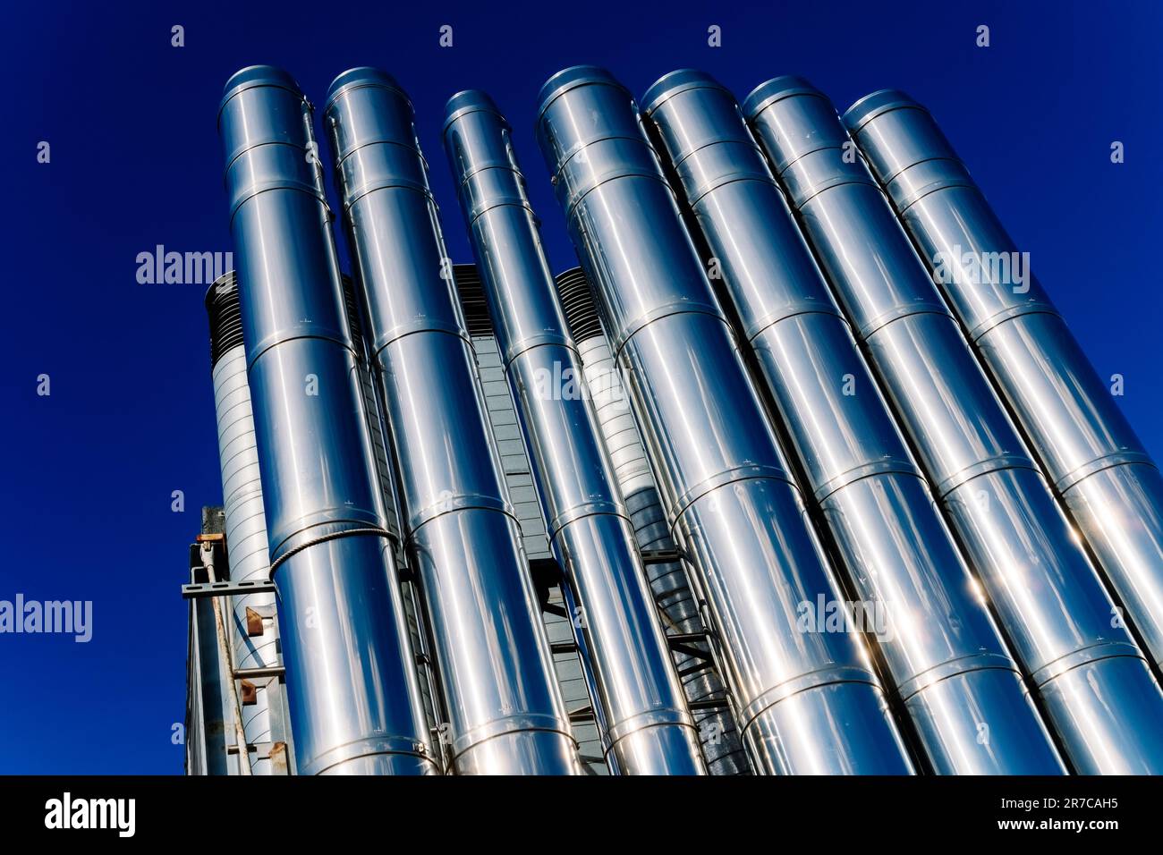 Metallic tubes for ventilation and extraction of air and gases from the ...