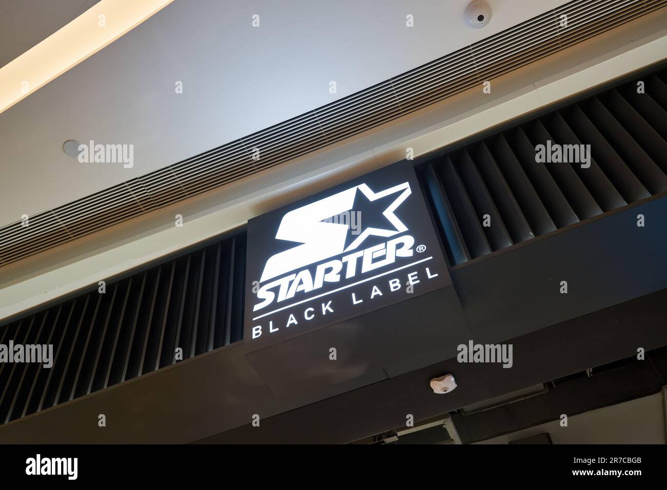 Starter black label hi-res stock photography and images - Alamy