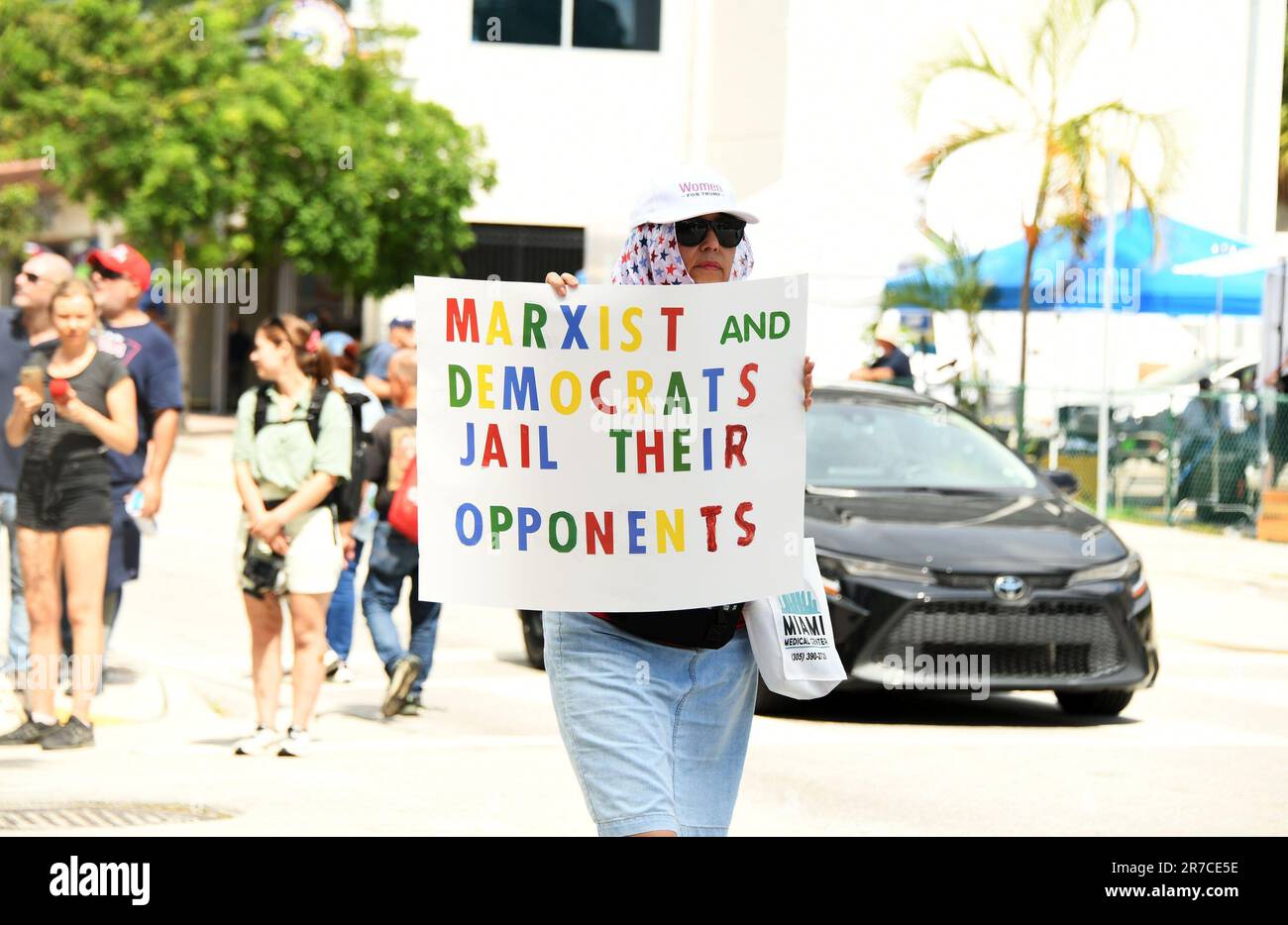 Donald trump supporter protests hi-res stock photography and images - Alamy