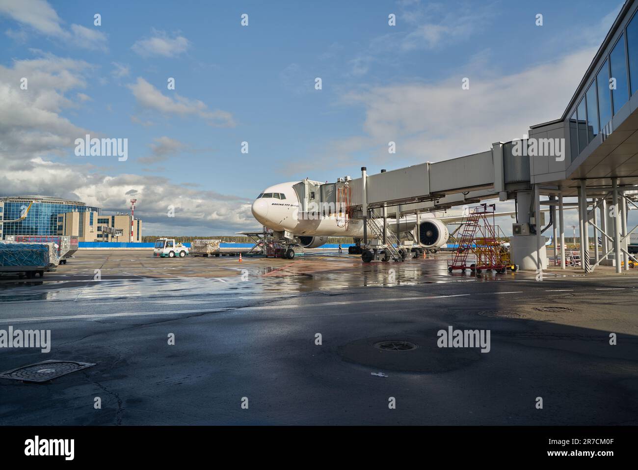 MOSCOW, RUSSIA - CIRCA SEPTEMBER, 2019: Emirates Boeing 777-300ER on ...