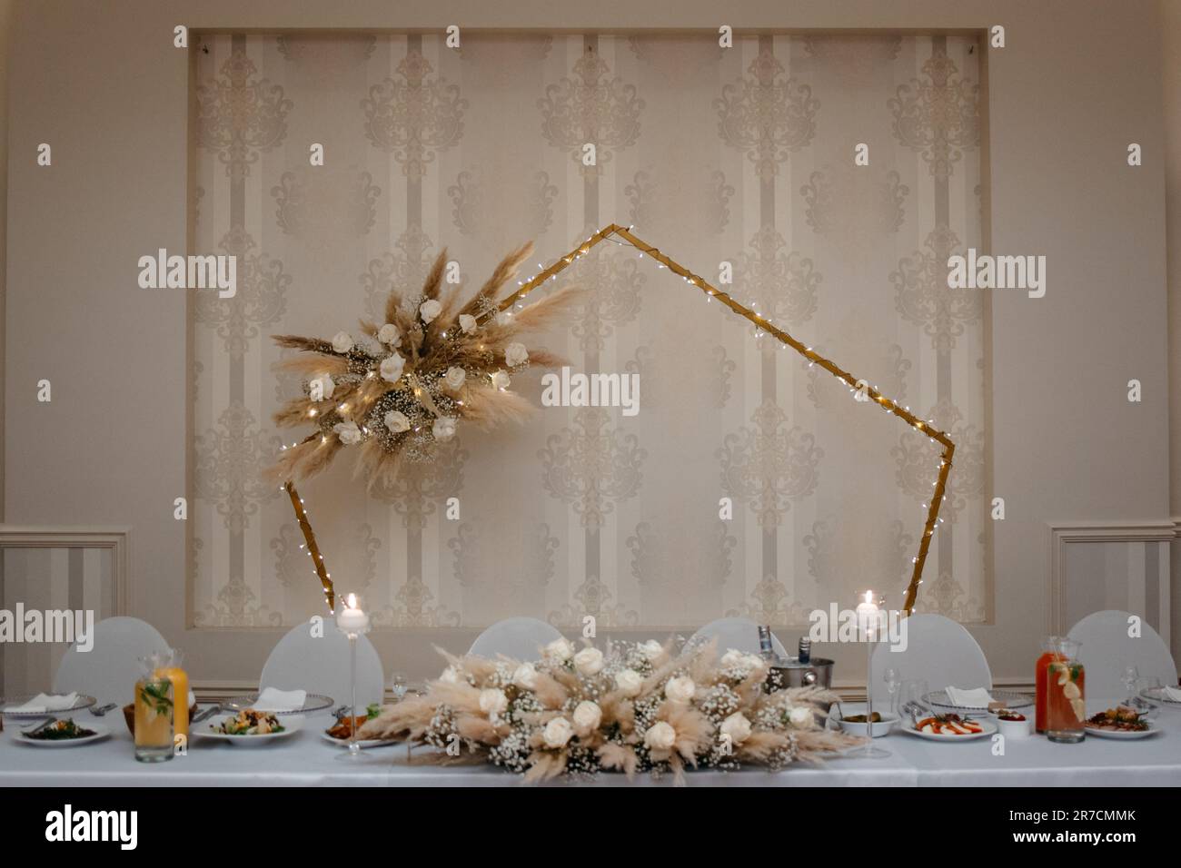 Boho Wedding Table Set With The Wedding Hexagon Arch Vintage Dining