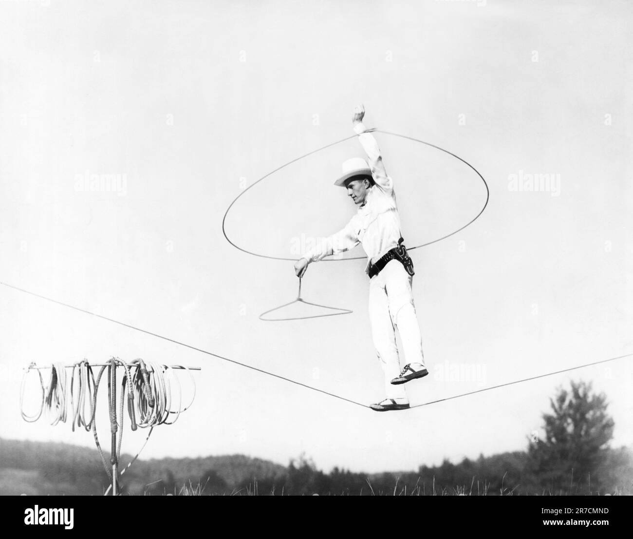 Rope spinner Black and White Stock Photos & Images - Alamy