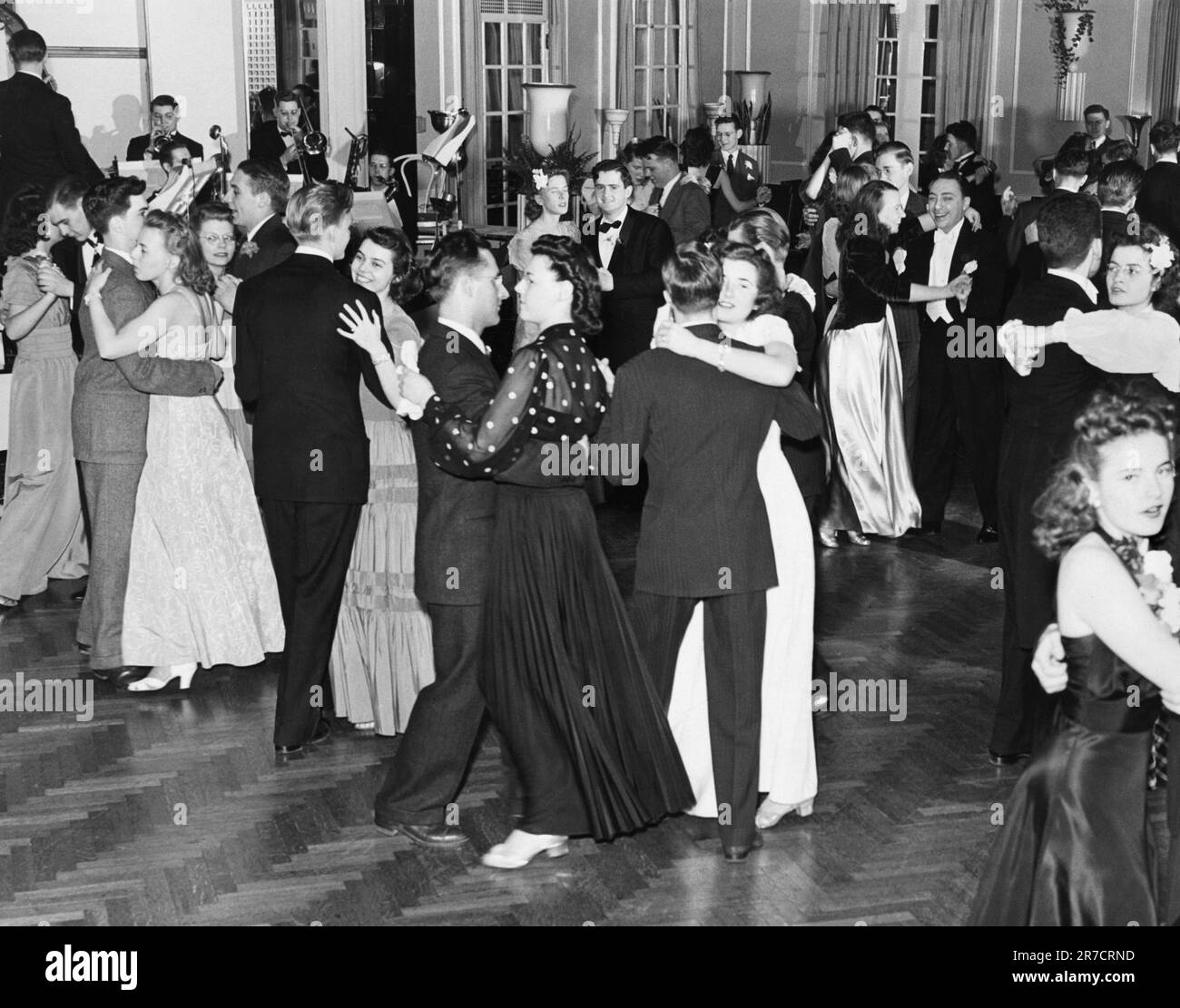 Women dancing playing musical instruments hi-res stock photography and ...