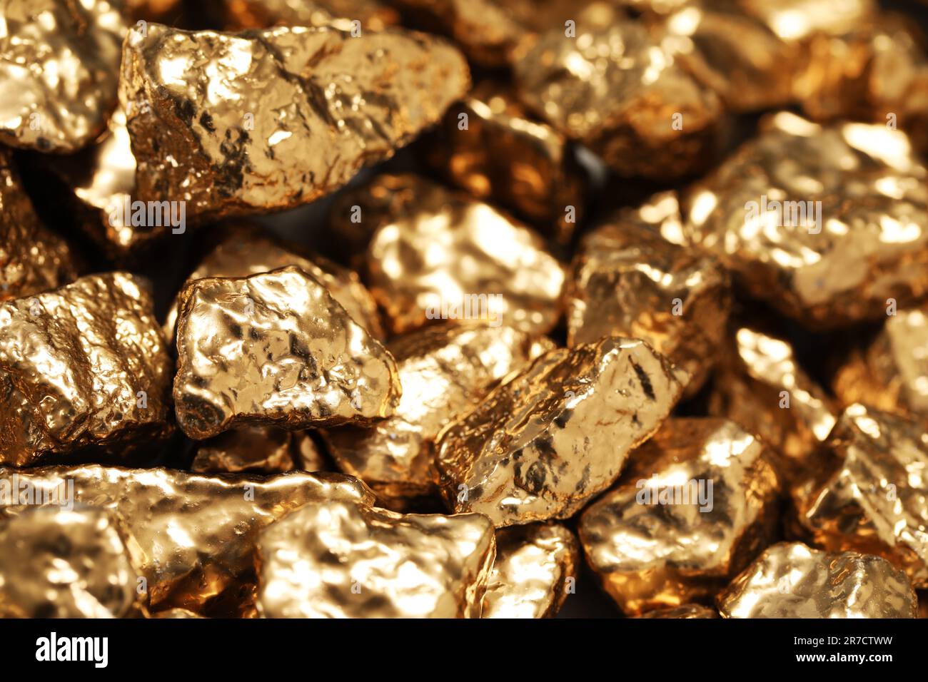 Gold metal lumps hi-res stock photography and images - Alamy