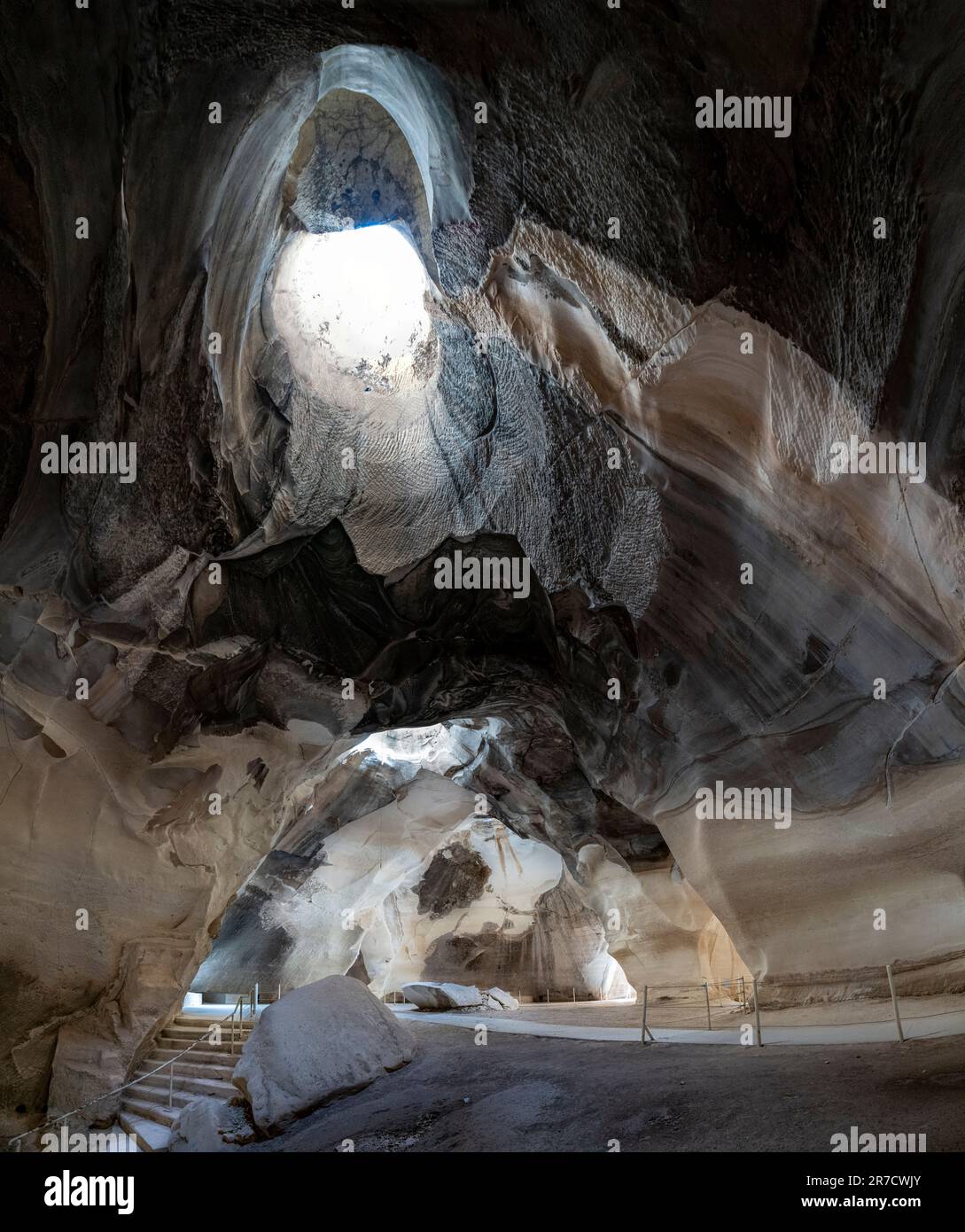 BELL CAVES (600-1000 CE) TEL MARESHA BET GUVRIN-MARESHA NATIONAL PARK ...
