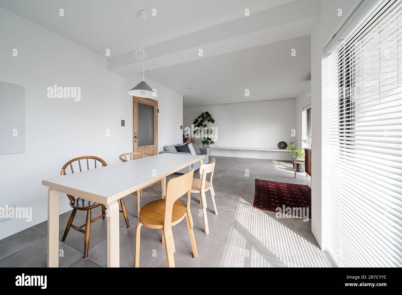 Simple dining hi-res stock photography and images - Alamy