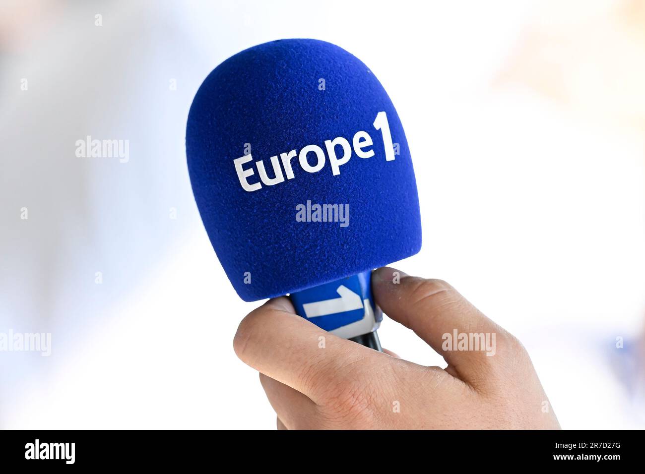 Microphone Means What In French at Melissa Trexler blog