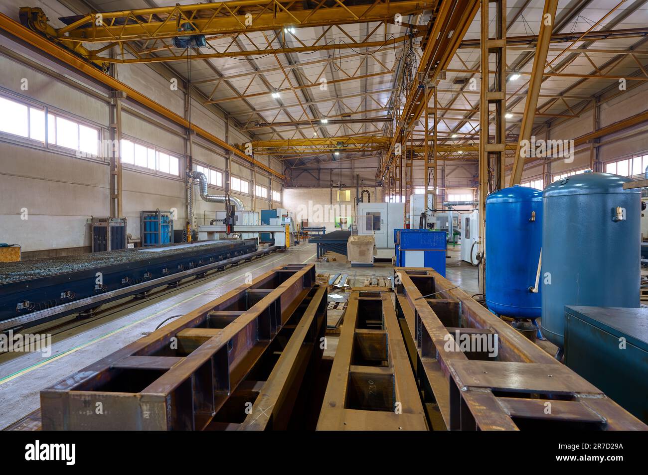 Fabricated metal assembly hi-res stock photography and images - Alamy
