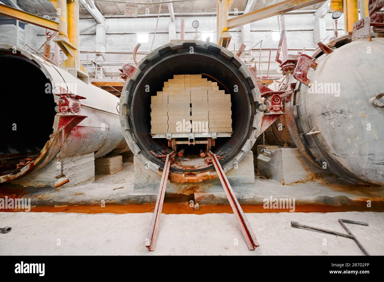 Autoclave system hi-res stock photography and images - Alamy