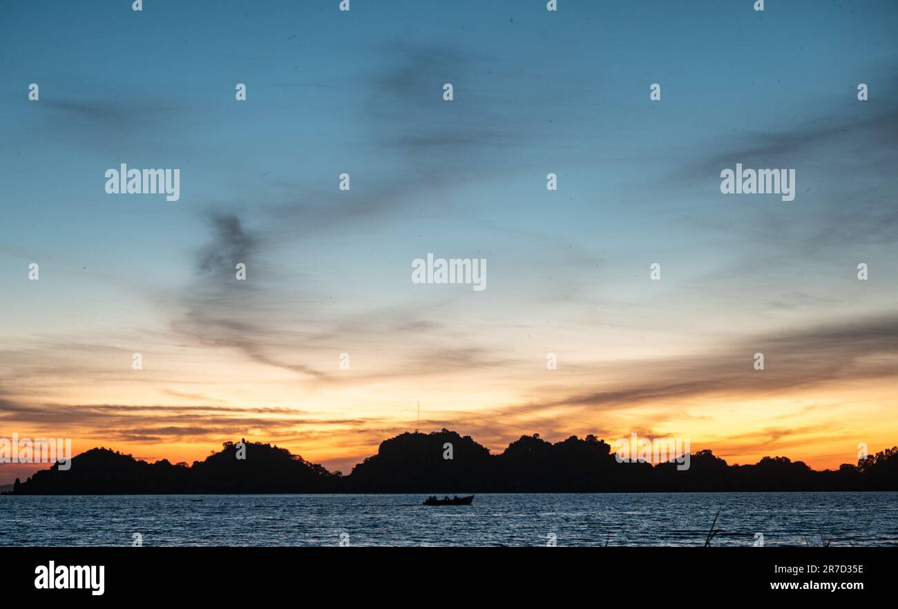 Mwanza fishing hi-res stock photography and images - Alamy