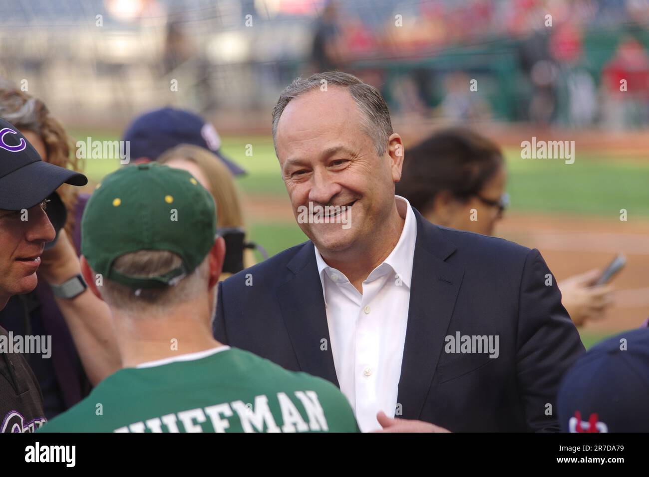 Doug emhoff hi-res stock photography and images - Alamy