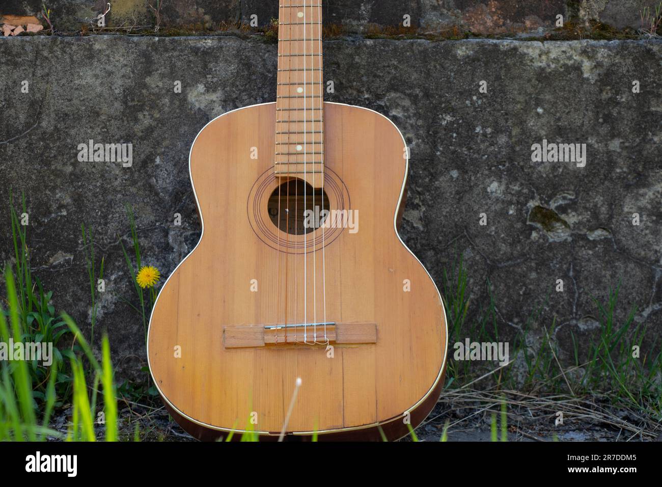 Stone string instrument hi-res stock photography and images - Alamy