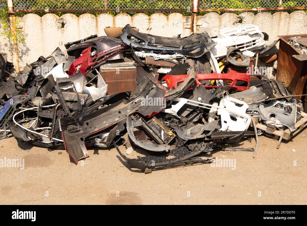 Car bumper bumpers hi-res stock photography and images - Alamy