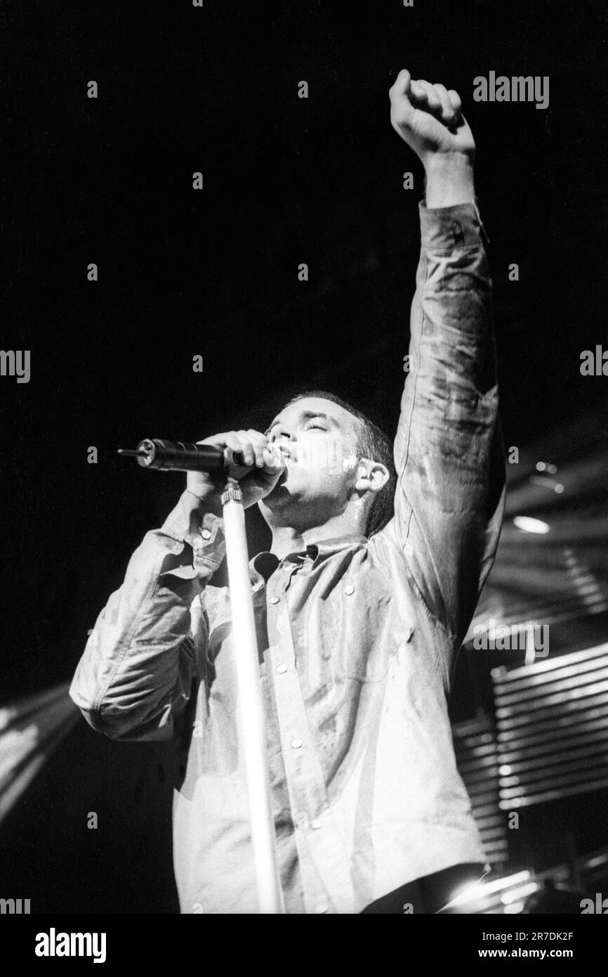 ROBBIE WILLIAMS, SINGER, FIRST TOUR, 1997: Robbie Williams playing live ...