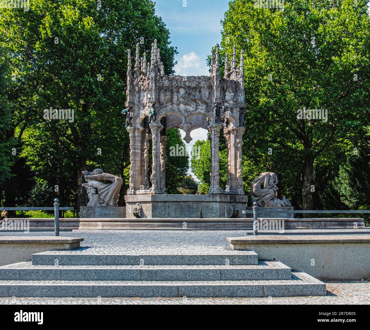 Märchenbrunnen, Art Nouveau Fairty Tale Fountain by sculptor Ernst ...