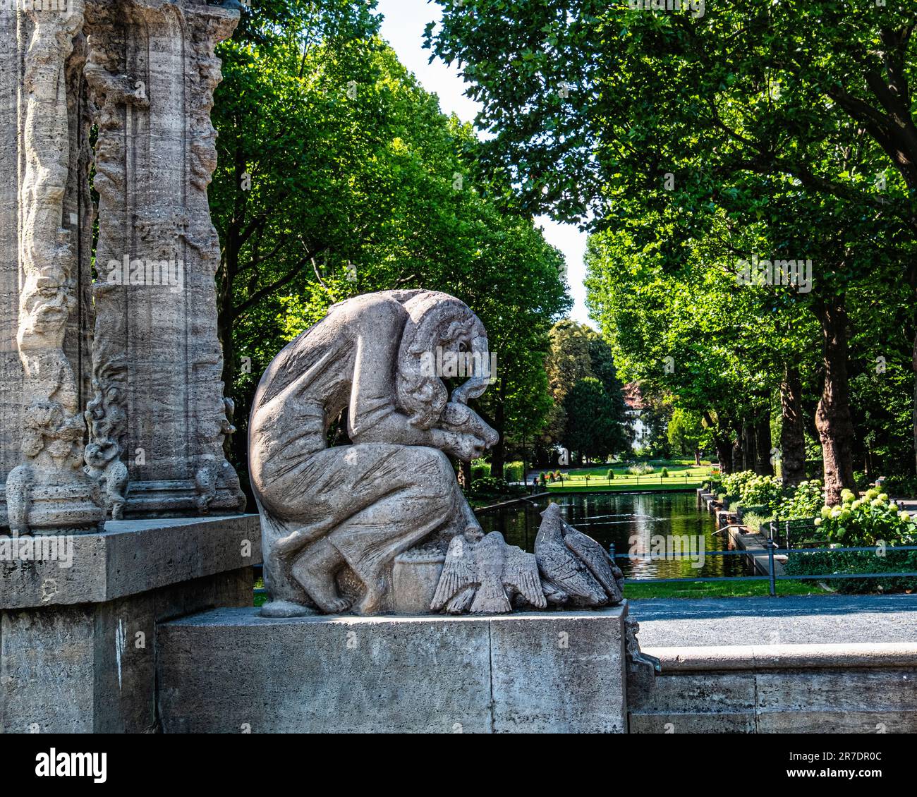Märchenbrunnen, Art Nouveau Fairty Tale Fountain by sculptor Ernst ...