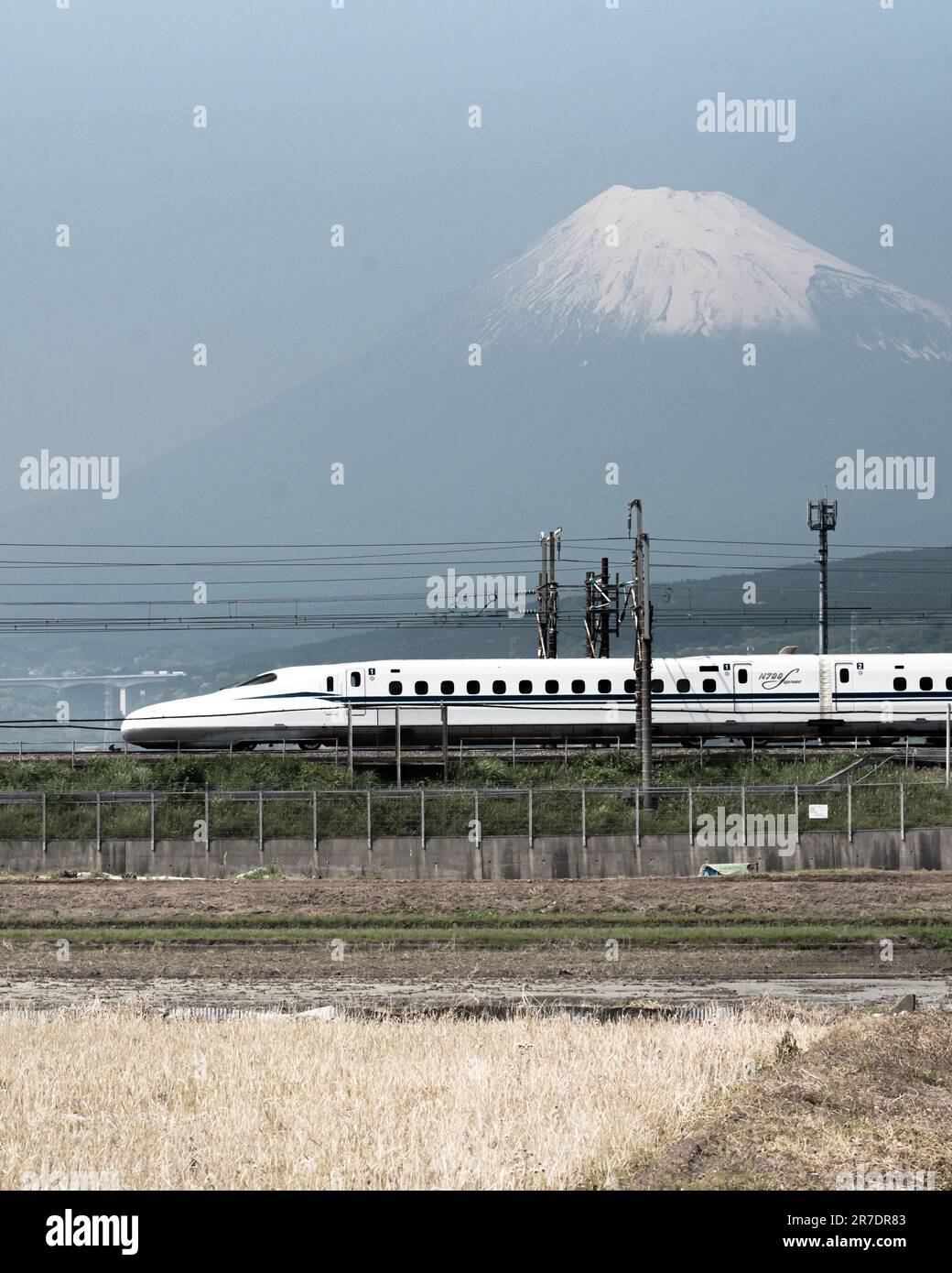 Fujisan at back with Shinkansen in front Stock Photo - Alamy