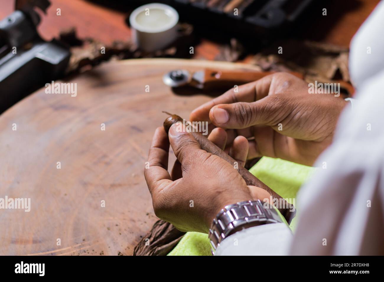 Tobacco process hi-res stock photography and images - Alamy
