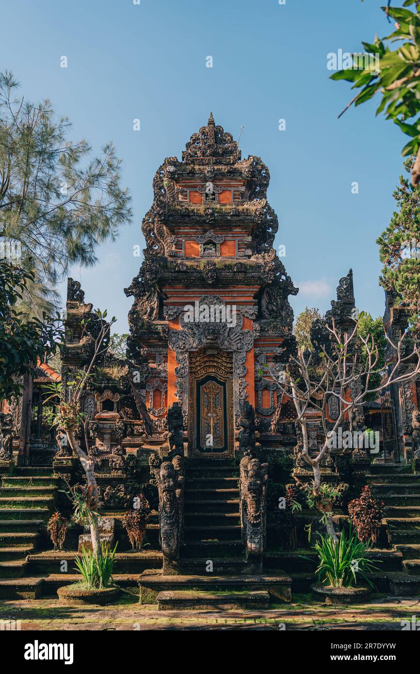 Photo of traditional balinese temple. Holy asian pura architecture ...