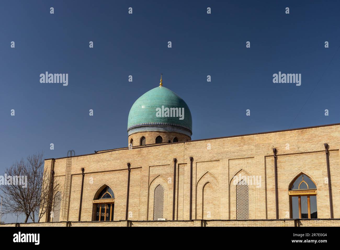 Muslim mosque of the Central Asian type Stock Photo - Alamy