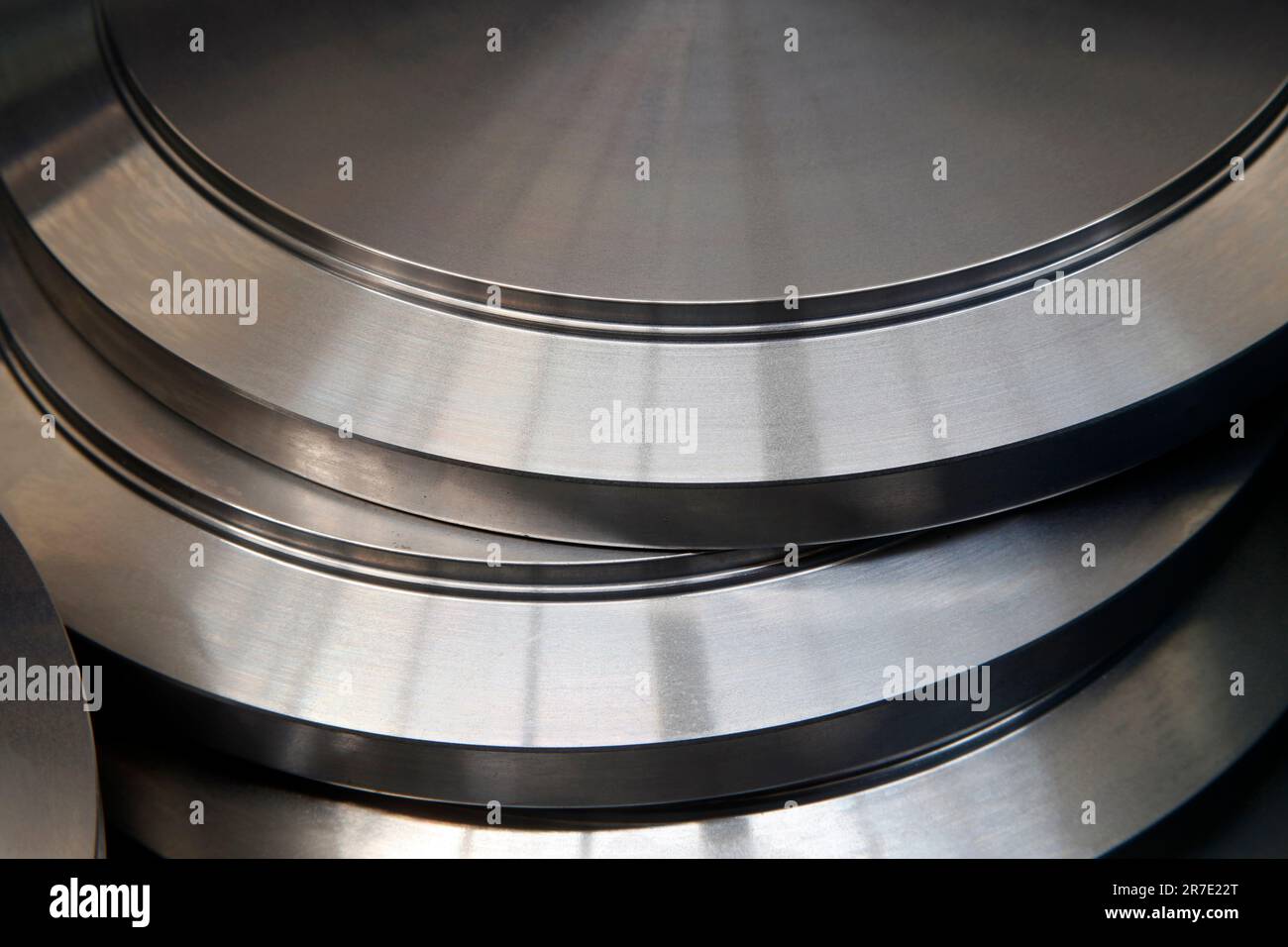 Milling cylinders hi-res stock photography and images - Alamy