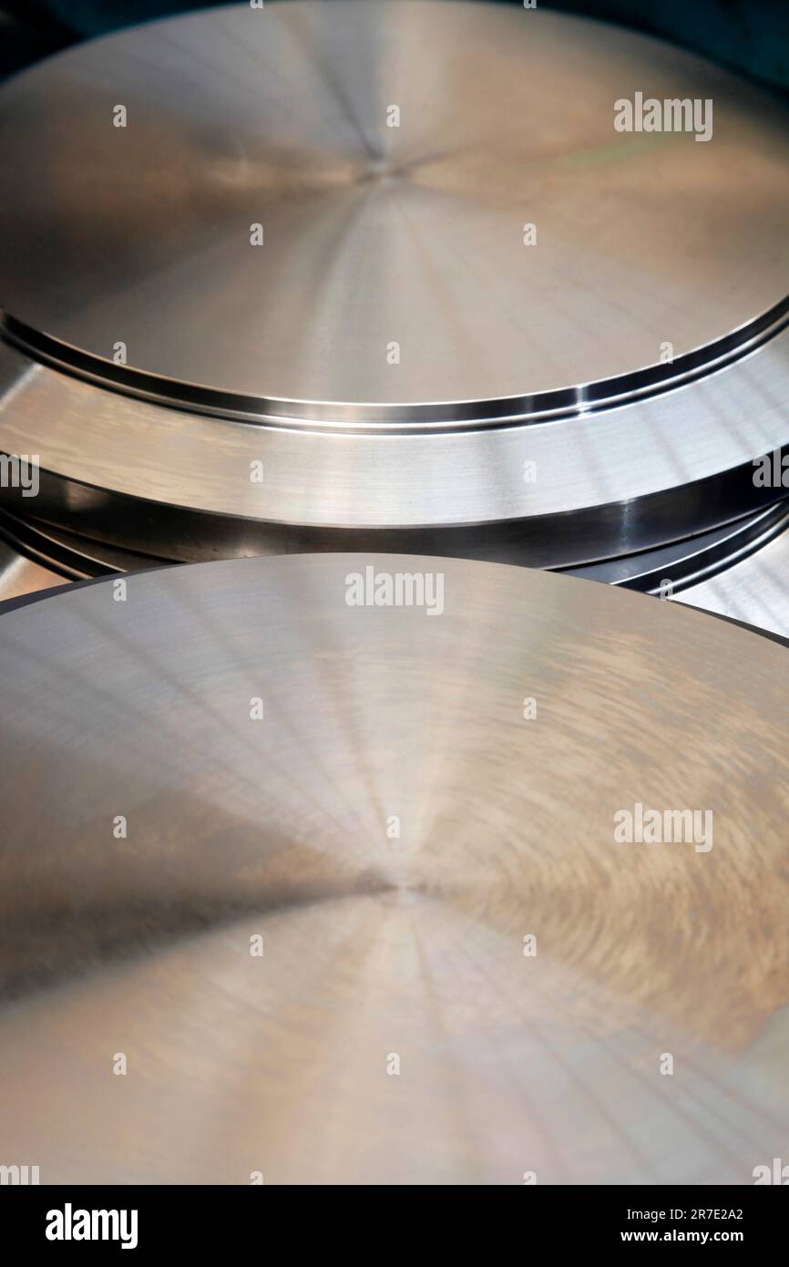 Milling cylinders hi-res stock photography and images - Alamy