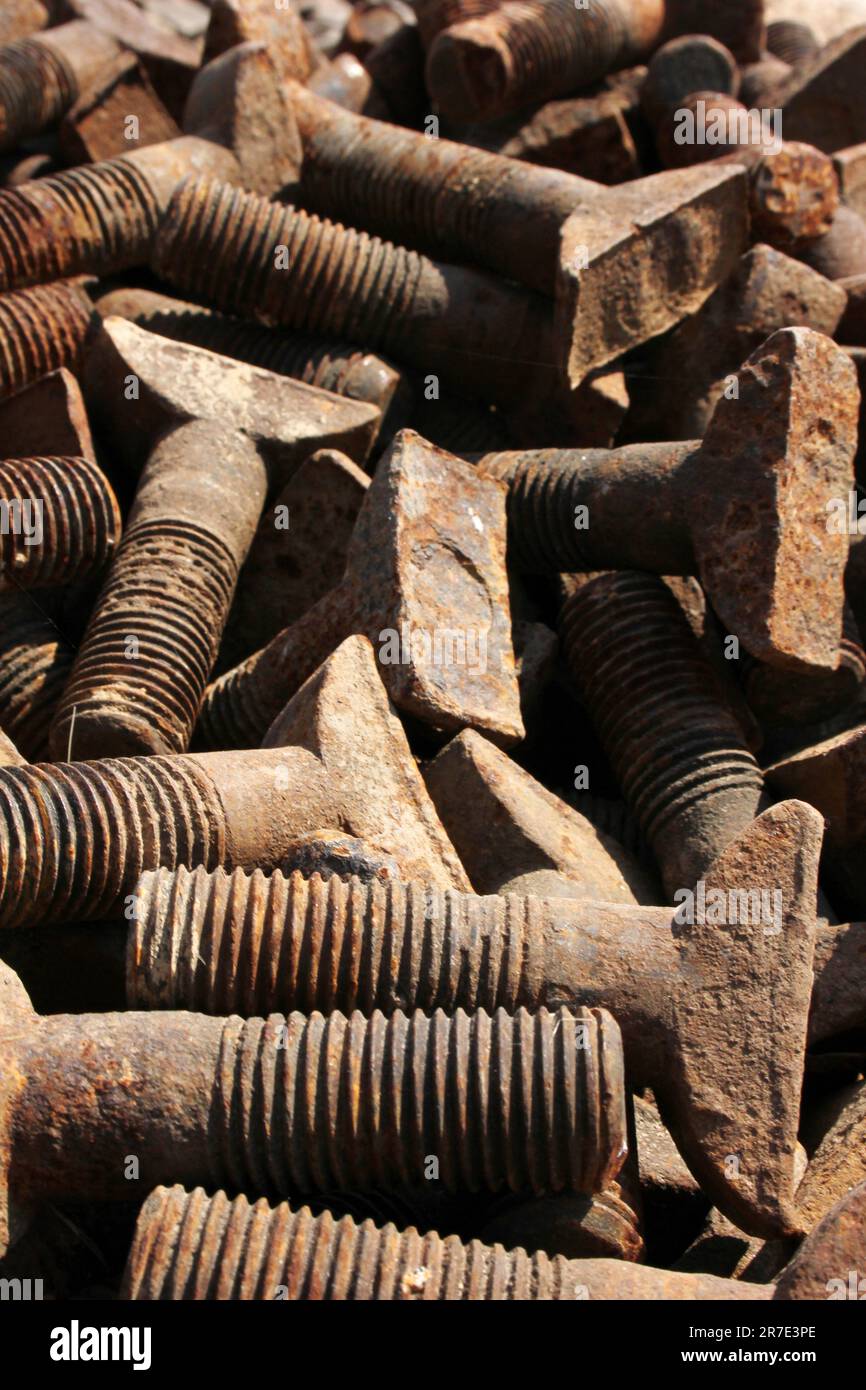 Single rusty bolt hi-res stock photography and images - Alamy